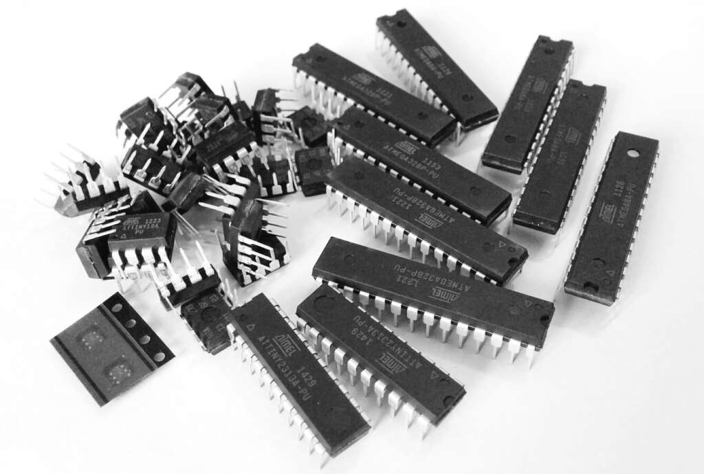 AVR | Makers Electronics