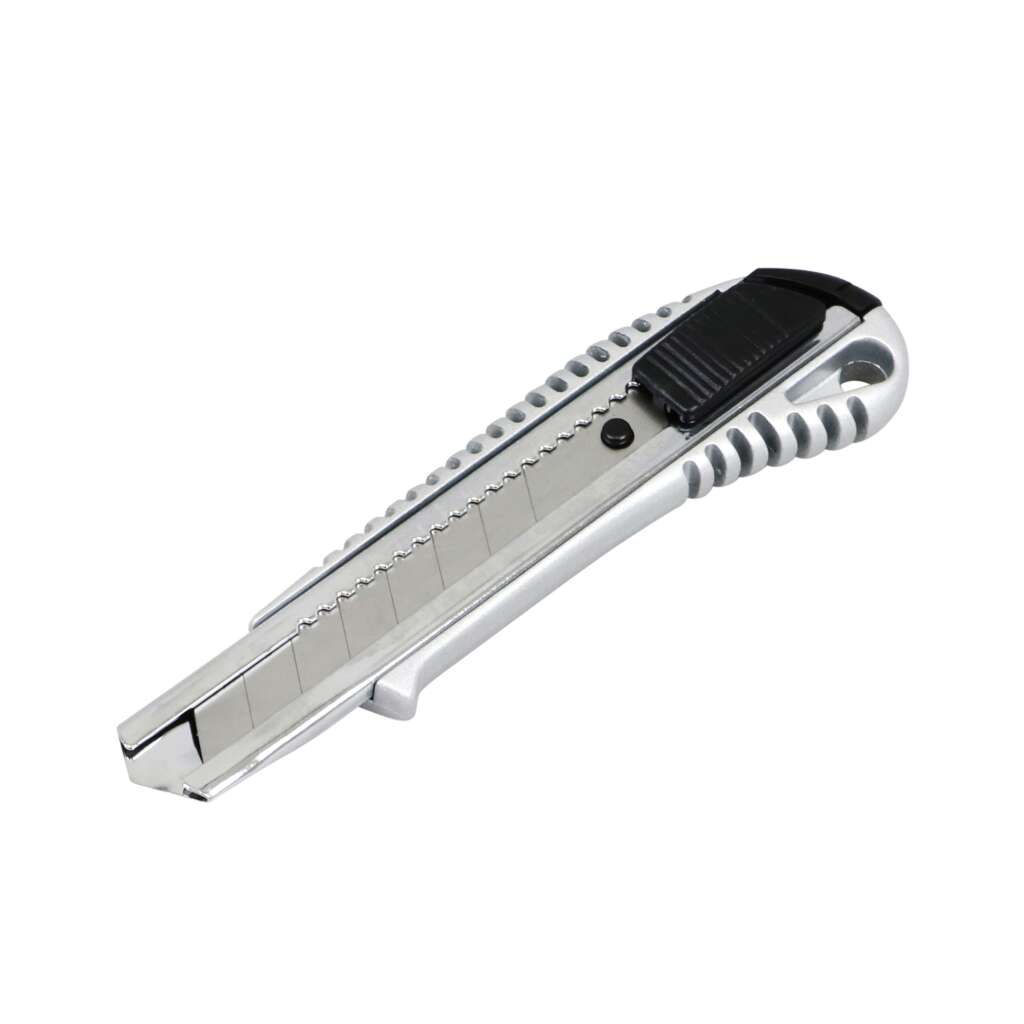 Professional Metal Cutter Knife for 18mm Snap-off Blades | Makers ...